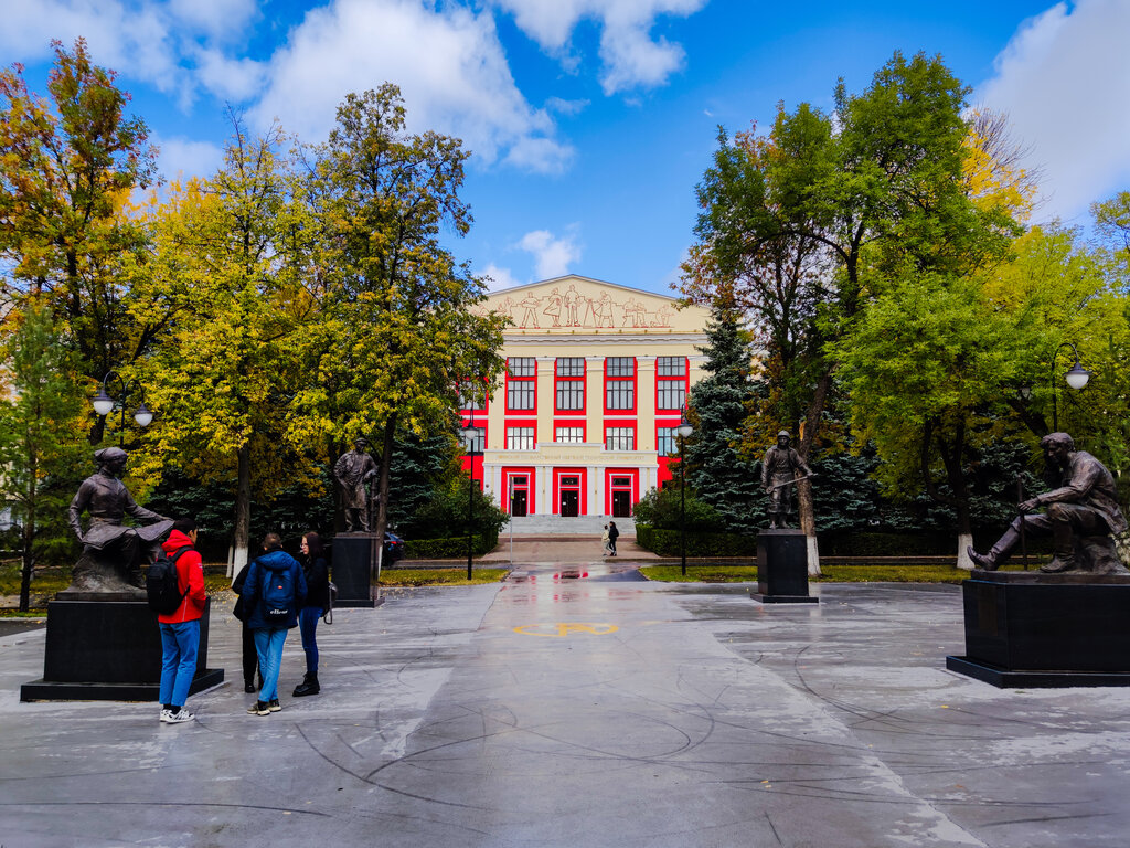 Üniversiteler УГНТУ, учебно-физкультурный корпус № 1, Ufa, foto