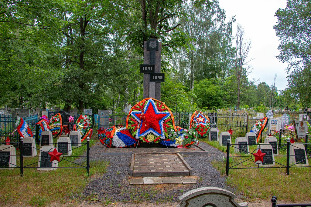 Anıt, heykel Погибшим в боях за родину, Melenki, foto