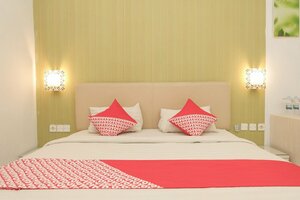 Ebizz Hotel (East Java, Jember Regency, Jember, Jalan Kalimantan), otel  Jember'den