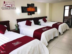 Hotel Cosmopolita (Tungurahua, Ambato), otel  Ambato'dan
