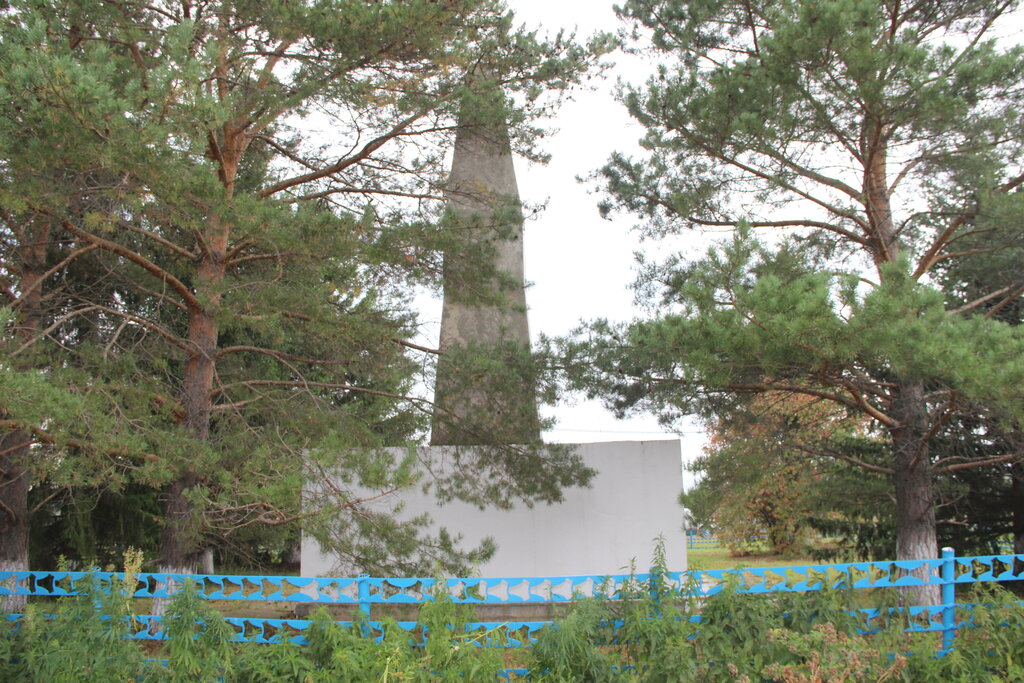 Anıt, heykel Стела погибшим в годы Великой Отечественной войны, Tomskaya oblastı, foto