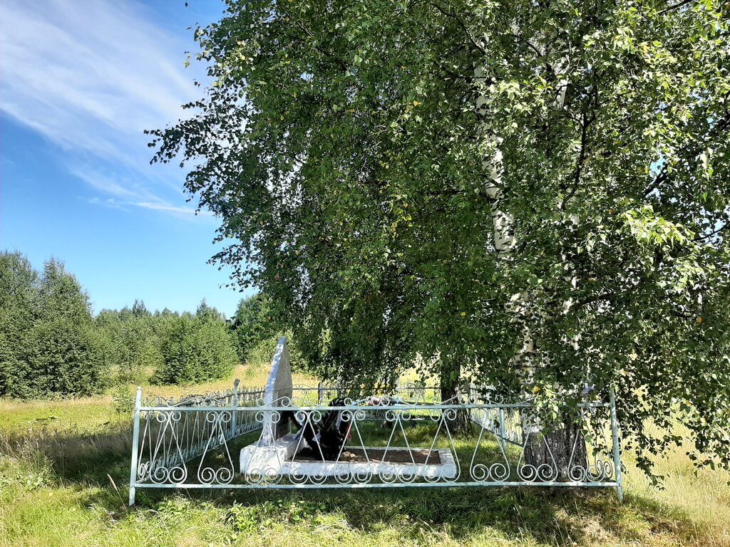 Anıt, heykel Воинское захоронение, Tverskaya oblastı, foto