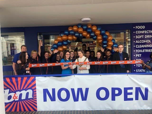 i̇ndirim ve fırsat sistemleri B&m Store, , foto