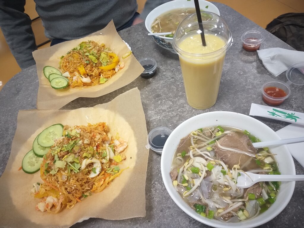 Suşi ve asya ürünleri Hanoi quan, Reutov, foto
