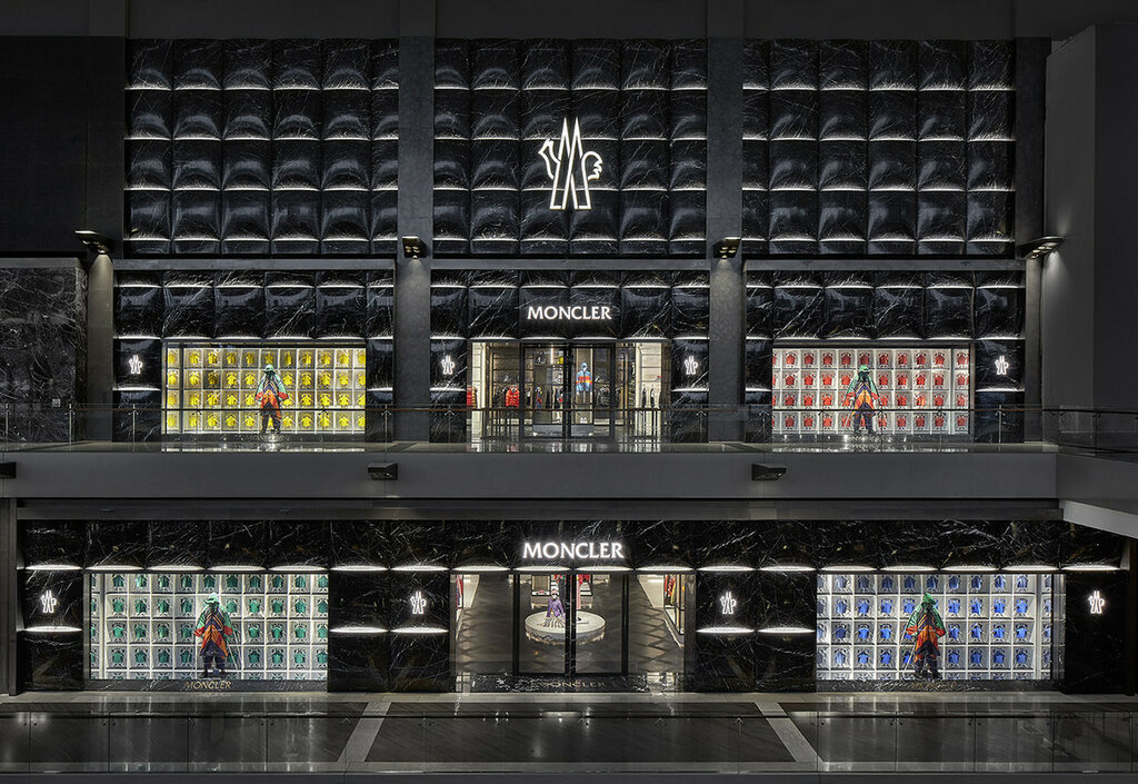 Giyim mağazası Moncler, Singapur, foto
