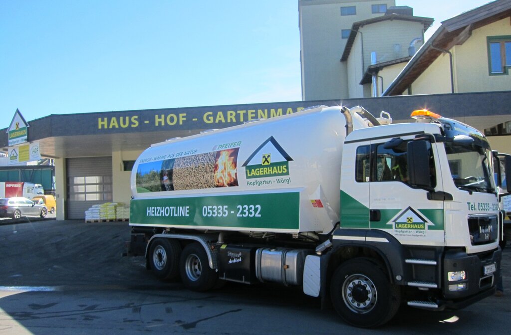 Toptan satış mağazaları Raiffeisen Lagerhaus Hopfgarten - Wörgl, Tirol, foto
