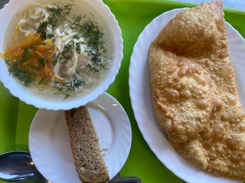 Kafe Bely Mesyats, İrkutskaya oblastı, foto