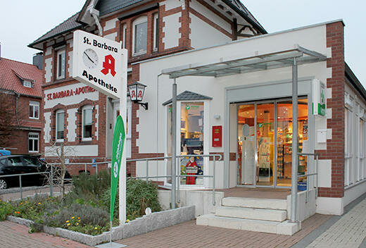 Eczaneler St. Barbara-Apotheke, Aşağı Saksonya, foto