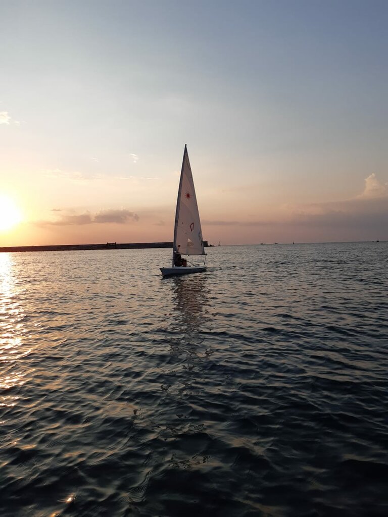 Yat kulüpleri B&b sailing school, Sevastopol, foto