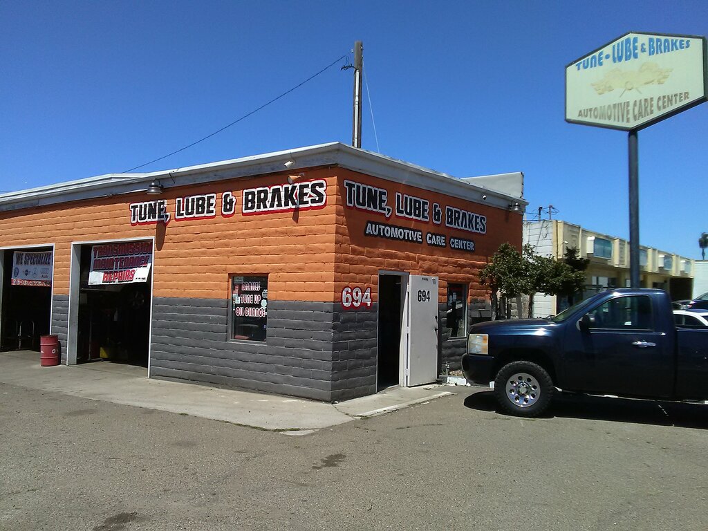 Otomobil kliması firmaları Tune Lube & Brakes Auto Car Care, Chula Vista, foto