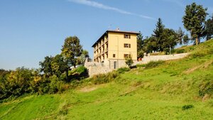 Agriturismo Marco (Lombardy, Bergamo, Via Madonna del Bosco), otel  Lombardiya'dan