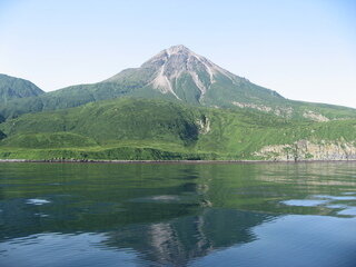 Volkan Вулкан Экарма 1170 м, Sahalin Bölgesi, foto