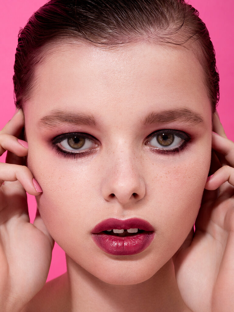 Kozmetik ve parfümeri mağazaları Magazin Make up Forever, Kiev, foto