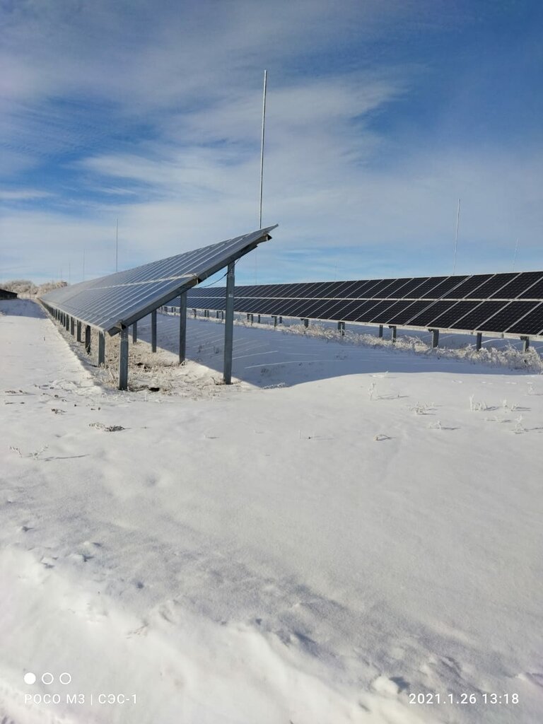 Elektrik santrali Новосергиевская солнечная электростанция, Orenburgskaya oblastı, foto