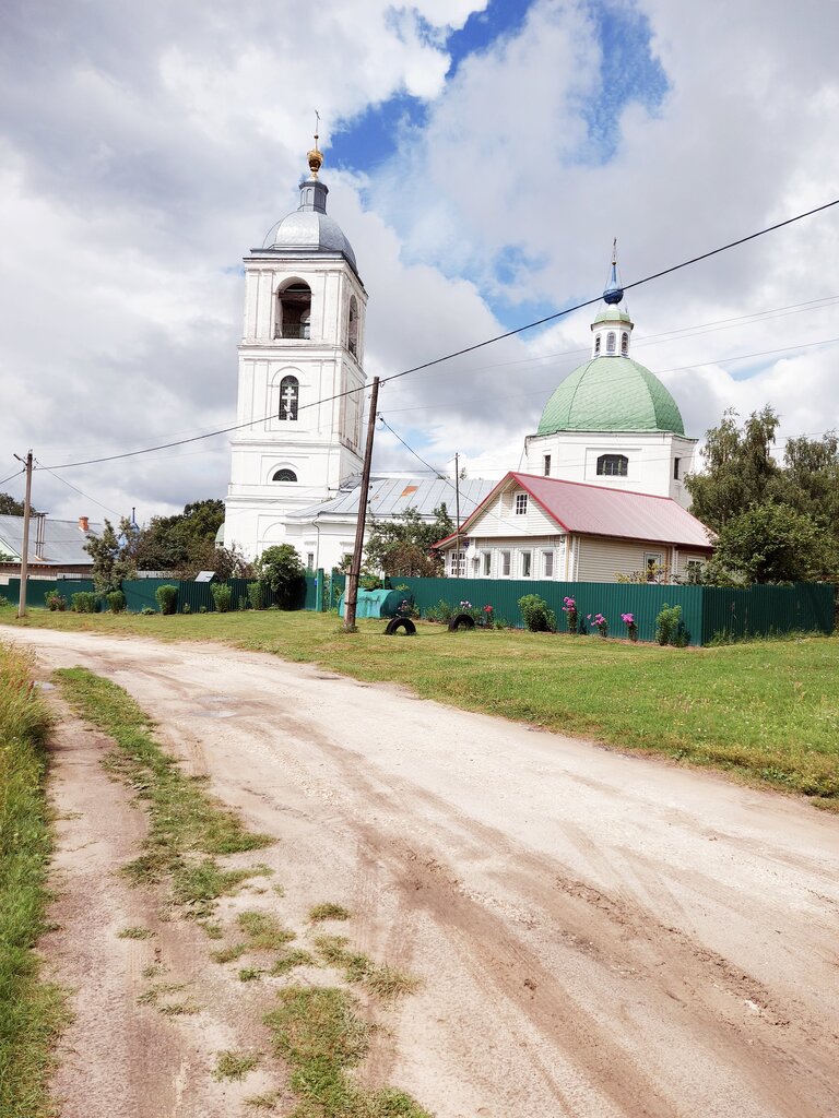 Arazi dizisi Dachnaya Zemlya 33, Petuşki, foto