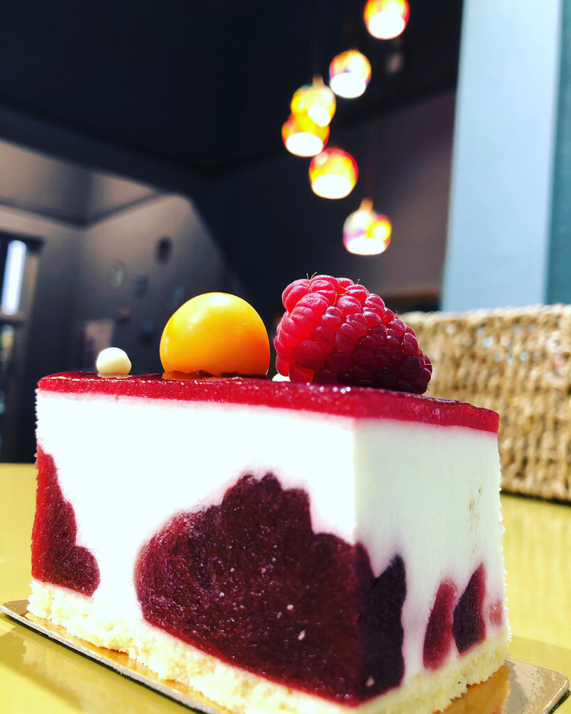 Pasta, şekerleme ve tatlı Medovik, Krasnogorsk, foto