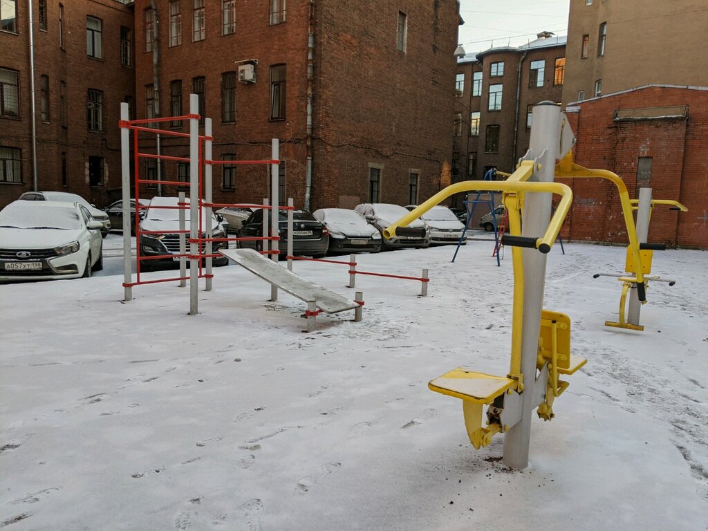 Spor alanı Спортплощадка, Saint‑Petersburg, foto