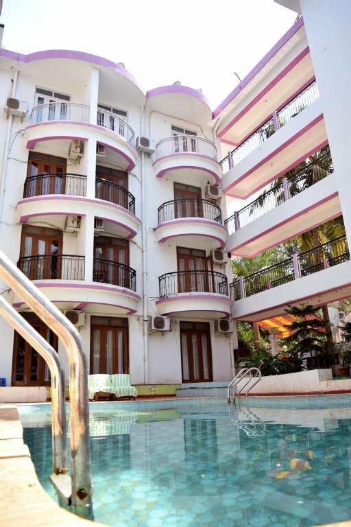 Otel Oyo Townhouse 256 Silver Palm Resort, Goa, foto