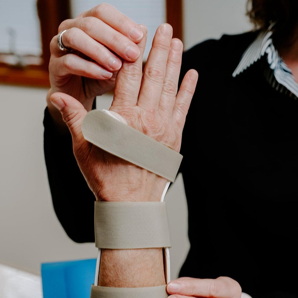 Tıp merkezleri ve klinikler Granville Hand Therapy, Ohio Eyaleti, foto