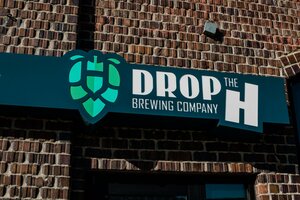 Drop the H Brewing Company (Kansas, Crawford County, Pittsburg), restoran  Pittsburg'dan