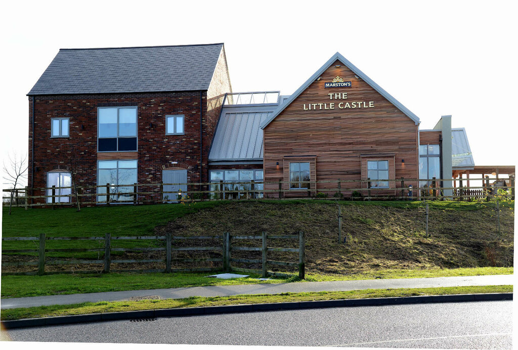 Bar Little Castle, İngiltere, foto