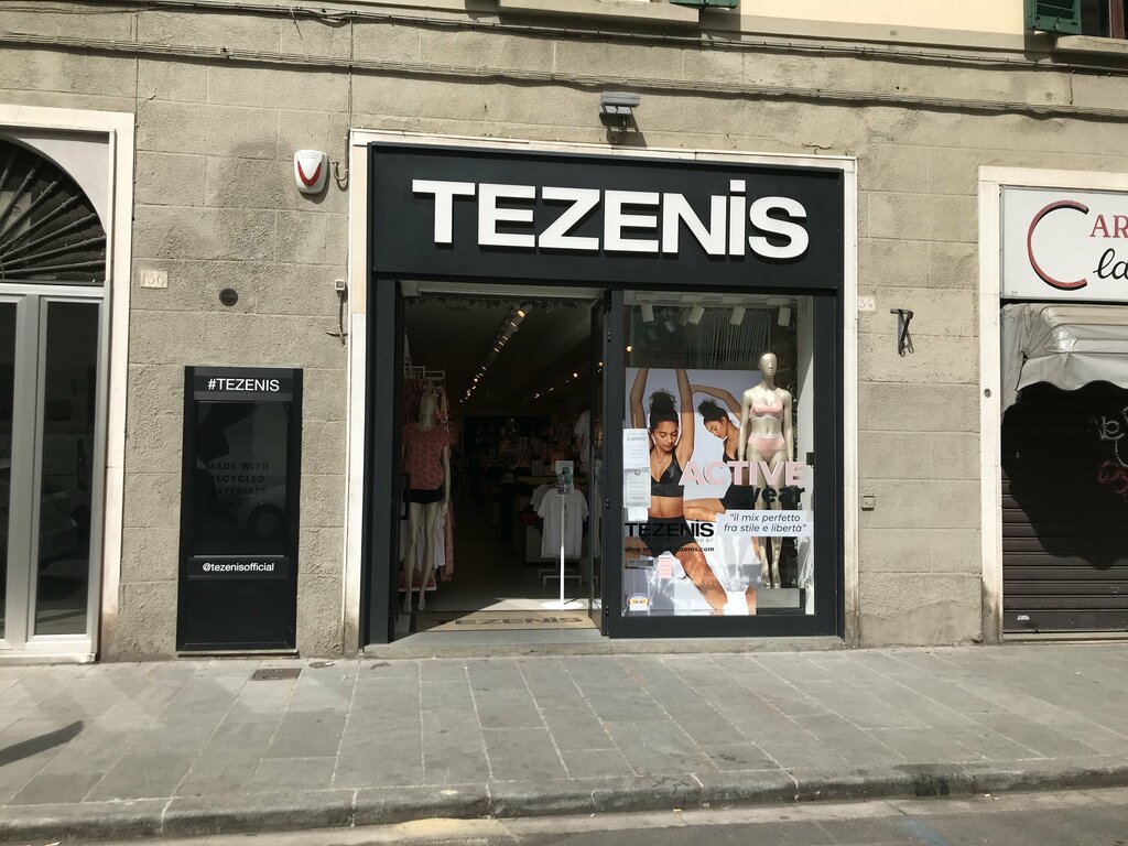 Giyim mağazası Tezenis, Floransa, foto