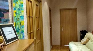 Alaska Fox (Verkhovnoi Rady Boulevard No:14Б), otel  Kiev'den