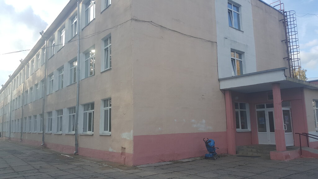 Ortaokul Srednyaya shkola № 1, Çerikov, foto