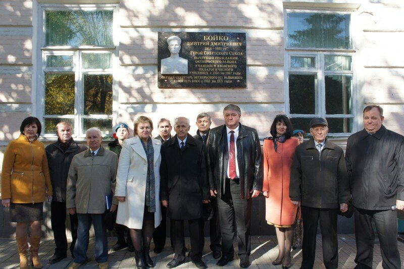 Yüksekokul Muzykalny pedagogichesky kolledzh Filial, Azov, foto