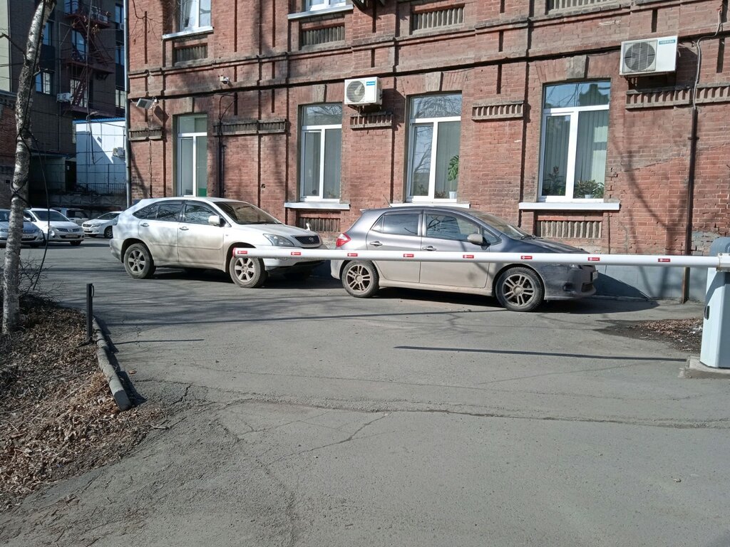 Otoparklar Avtostoyanka na Svetlanskoy, Vladivostok, foto