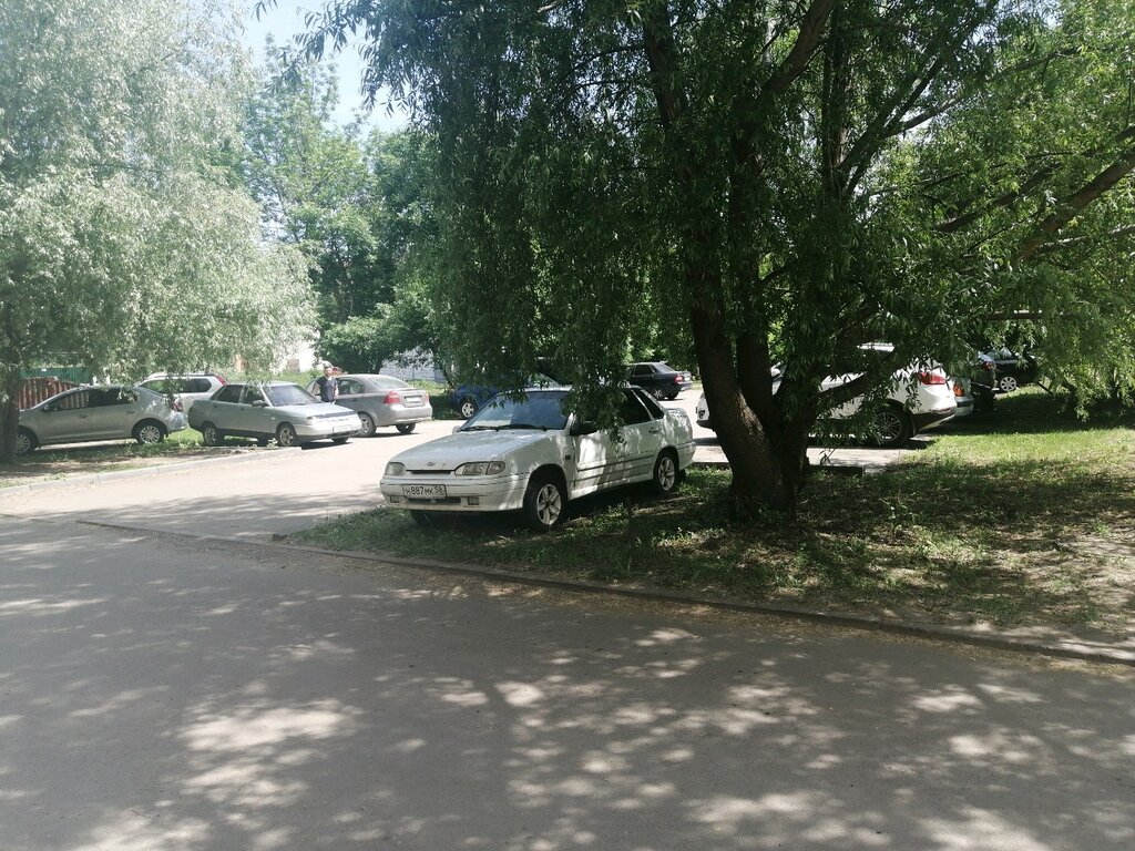 Otoparklar Car park, Penza, foto