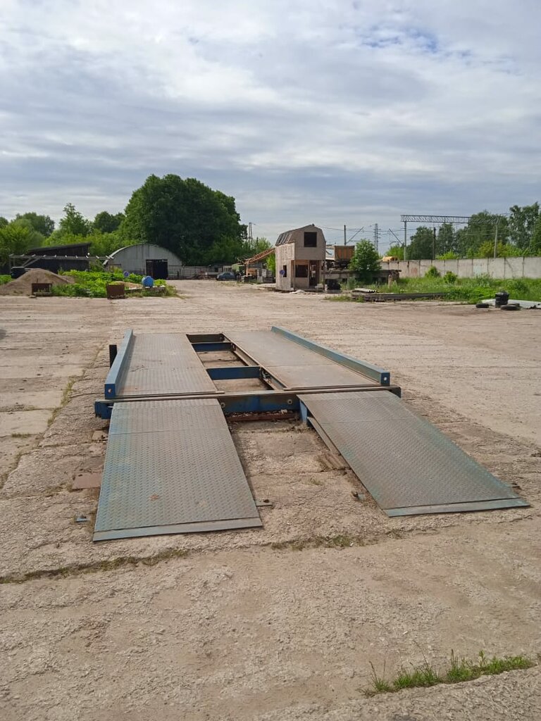 Geri dönüşüm maddeleri Пункт приема металлолома, Kalujskaya oblastı, foto