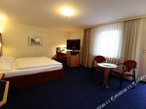 Hotel Schere (Berlin, Breite Straße, 24), otel  Northeim'dan