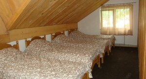Hostel Mansarda (вулиця Степана Бандери No:6/2), otel  Yaremcha'dan