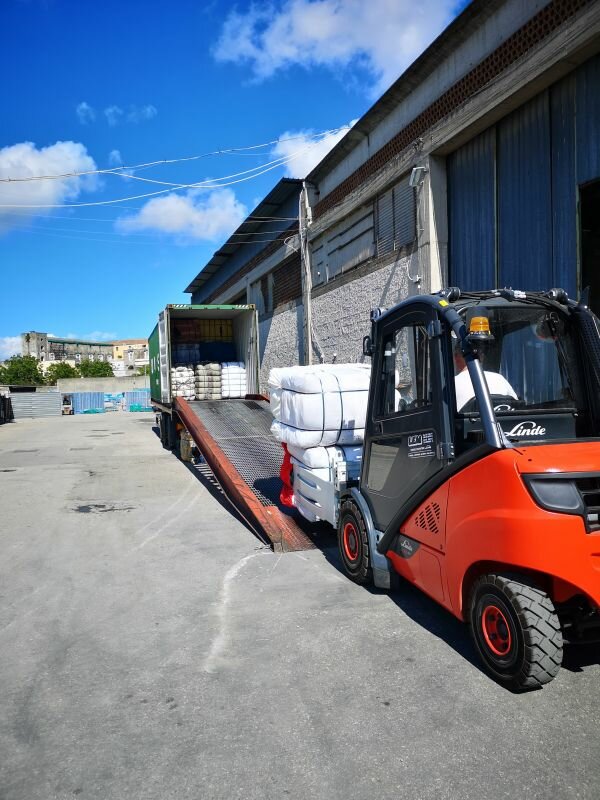i̇thalat-ihracat firmaları Abbigliamento Usato - Cucitex 2, Campania, foto