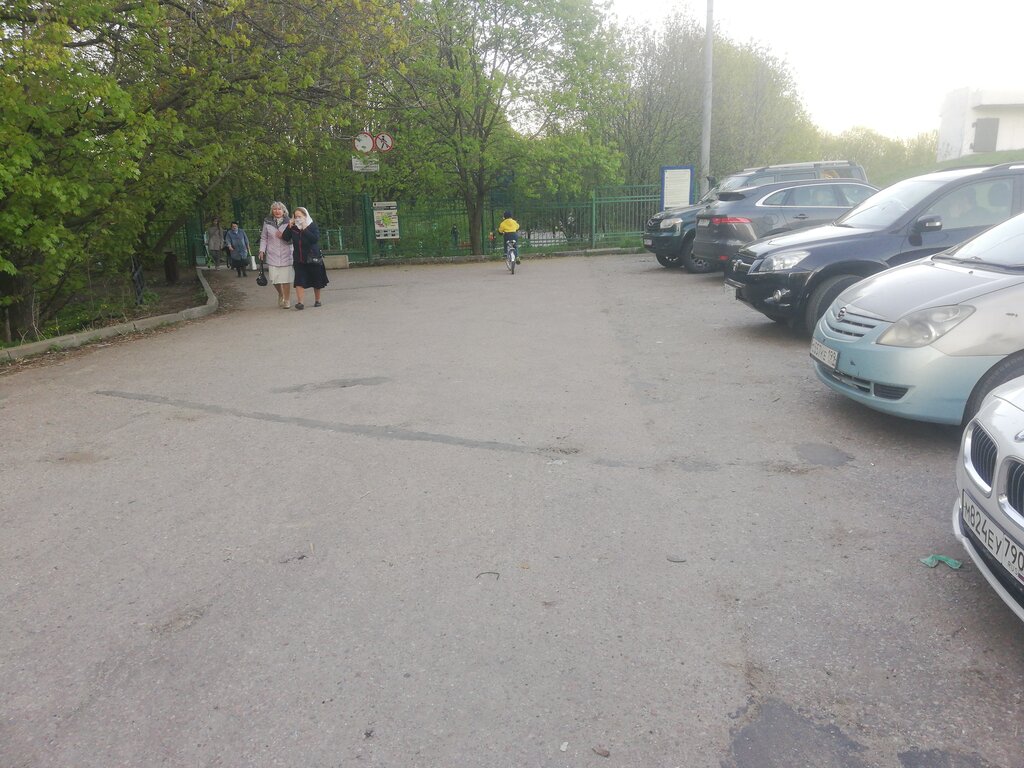 Otoparklar Parking lot, Moskova, foto