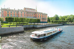 Teplokhod SPb (Razyezzhaya Street No:9Д), tekne kiralama  Saint‑Petersburg'dan