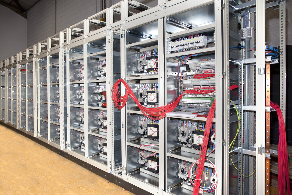 Elektroteknik ürün ve ekipman firmaları ПК Кристалл, Şçerbinka, foto