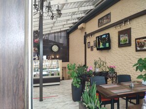 Veranda (Molodyozhnaya ulitsa No:48, selo Pavlovskaya Sloboda), kafe  Moskova ve Moskovskaya oblastından