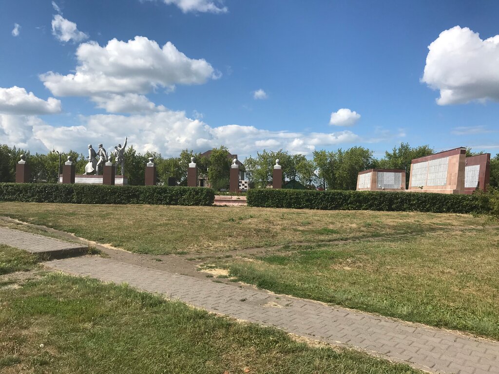 Anıt, heykel Памяти воинов, павших в годы Великой Отечественной войны, Barabinsk, foto