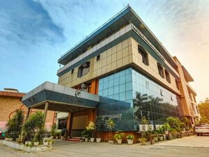 Hotel Vasundhara Palace Rishikesh (State of Uttarakhand, City of Rishikesh), otel