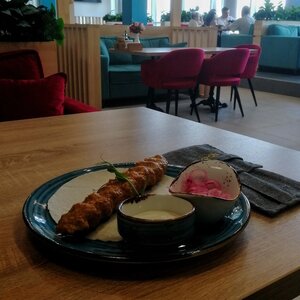 Sheron (Sportivnaya ulitsa No:27с4, Yuzhnouralsk), restoran  Yujnouralsk'tan