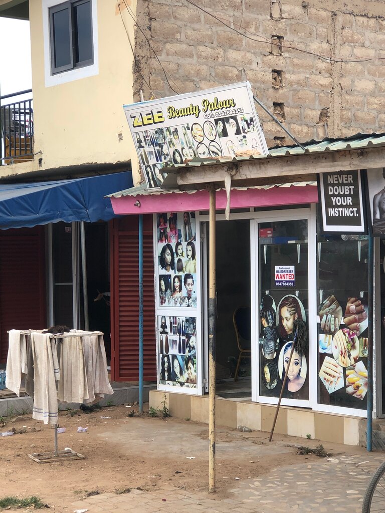 Güzellik salonu Zee Beauty Parlour, Dünya, foto