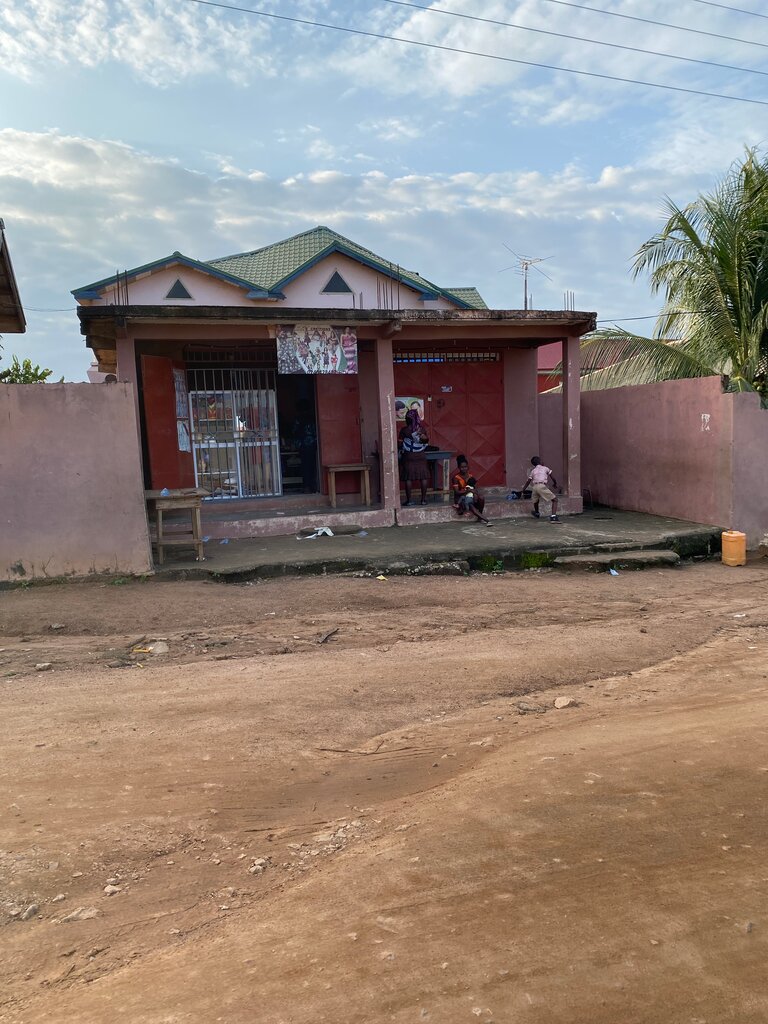 Giyim mağazası B’s Creation, Dünya, foto