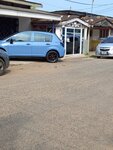 Botero Car rentals (1st Otswe Street No:29, La), oto kiralama  Gana'dan