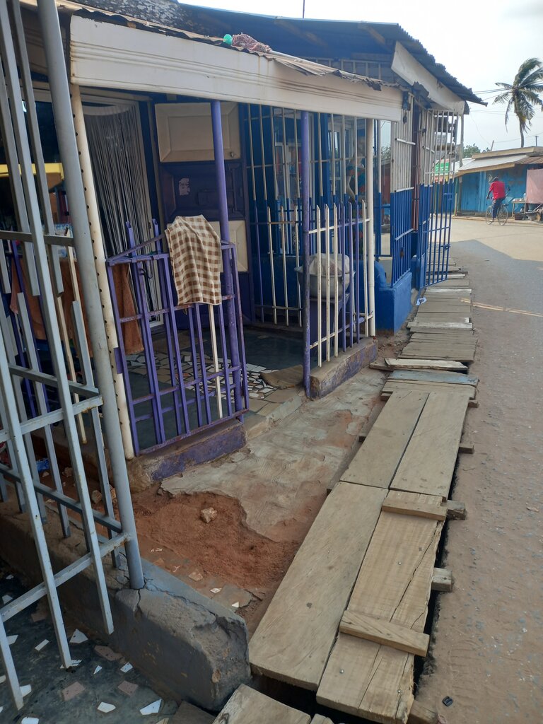 Güzellik salonu Gerogina, Akra, foto