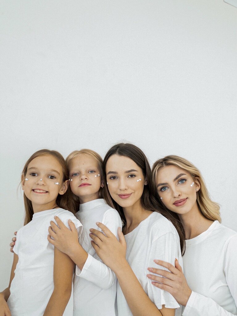 Mankenlik ajansları Department of happy models, Minskaya oblastı, foto
