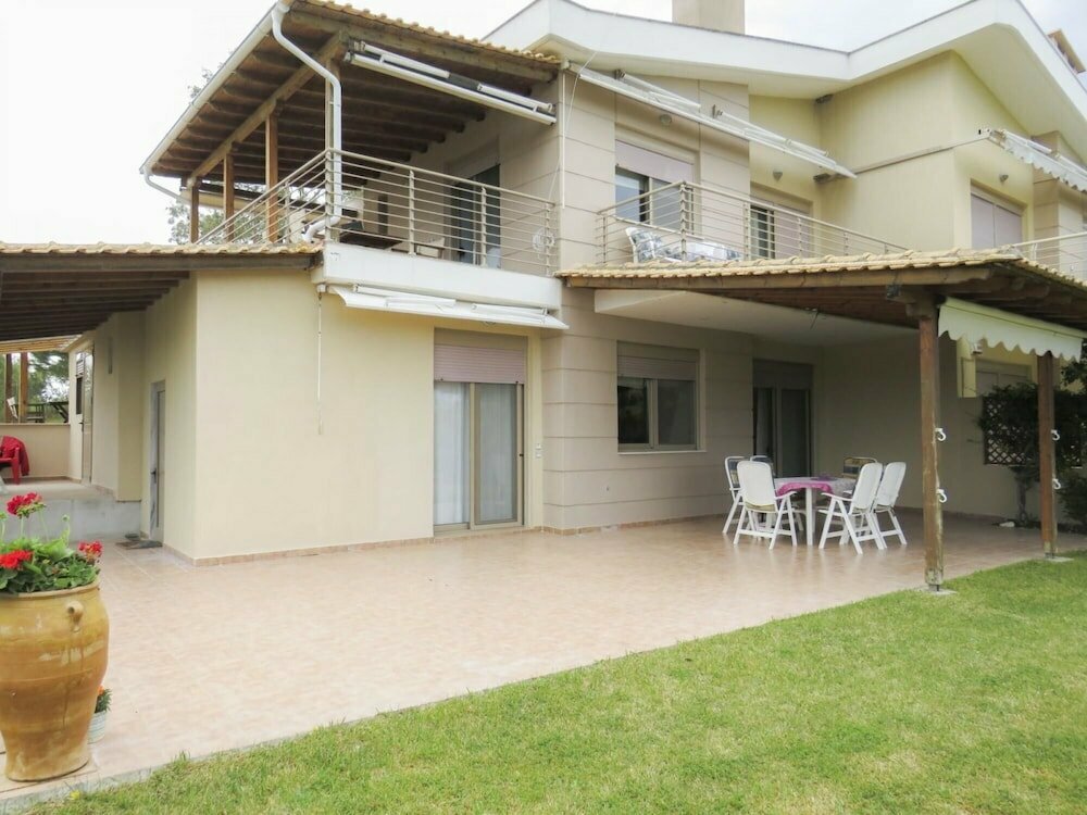 Otel Villa Athina by Travelpro Services, Dünya, foto