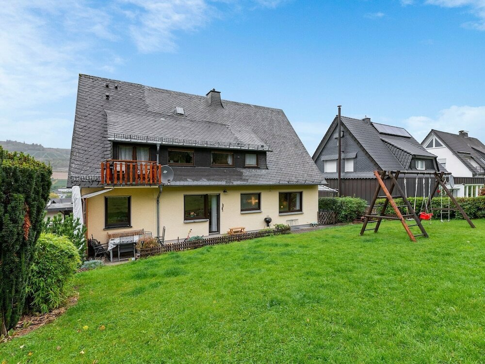 Kısa süreli konaklama Modern Apartment in Velmede With Private Terrace, Kuzey Ren‑Vestfalya, foto