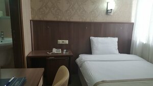 Hosta Otel (Adana, Seyhan, Bakımyurdu Cad., 1/A), otel  Adana'dan